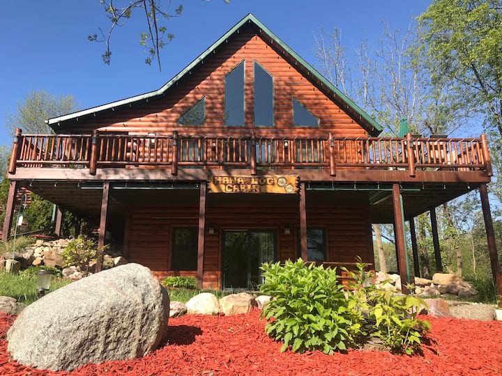 Hana Log Cabin - Devil's Lake State Park, Baraboo