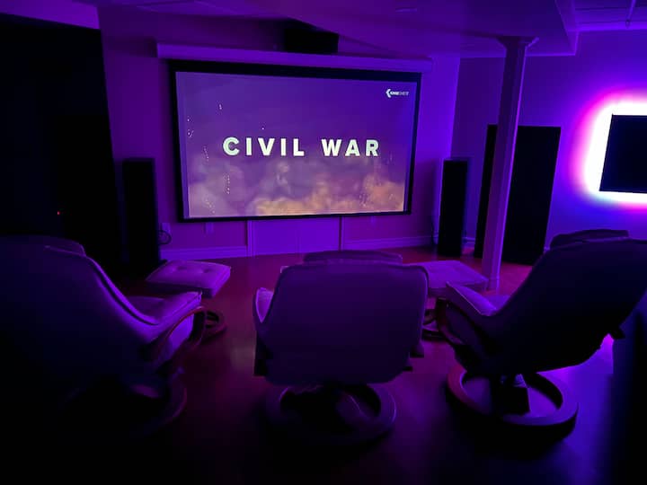 Lux 2-bedroom Apt. W/movie Setup - Milton