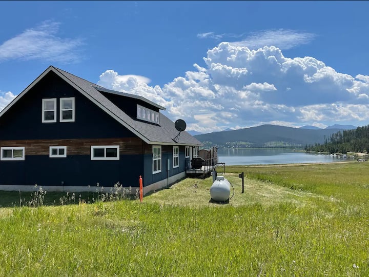 Retreat + Get Away
Lake House - Anaconda, MT