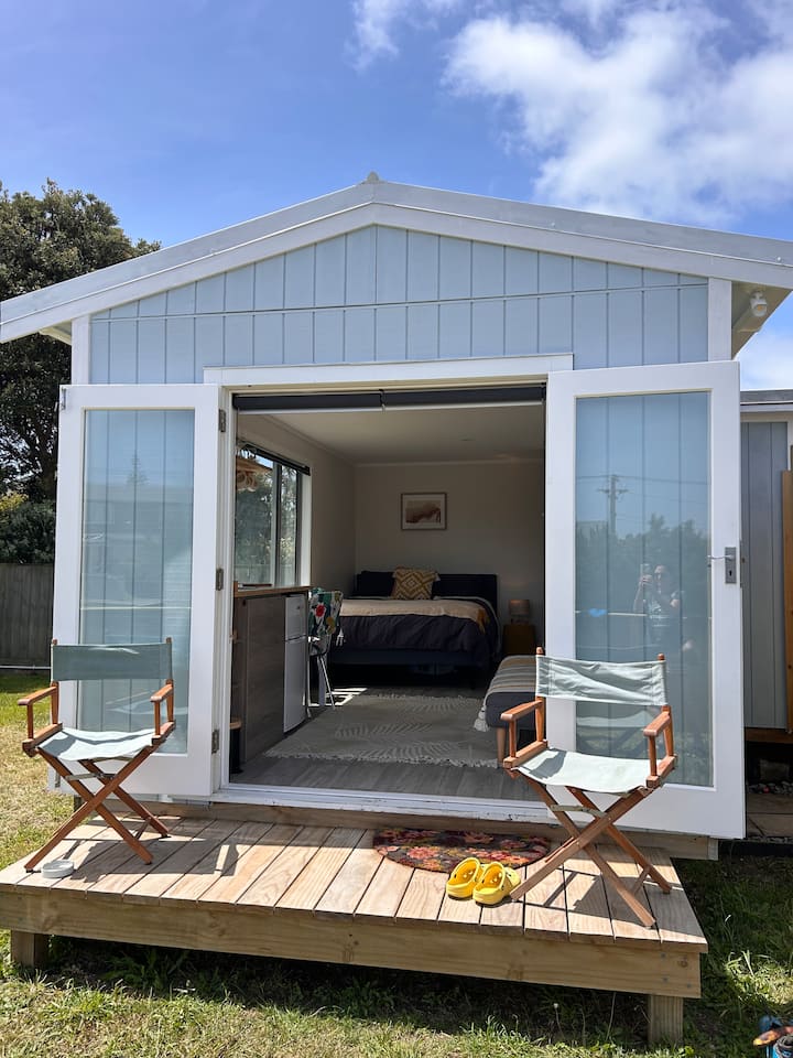 Beach Cabin - Kowhai Landing - Ōtaki