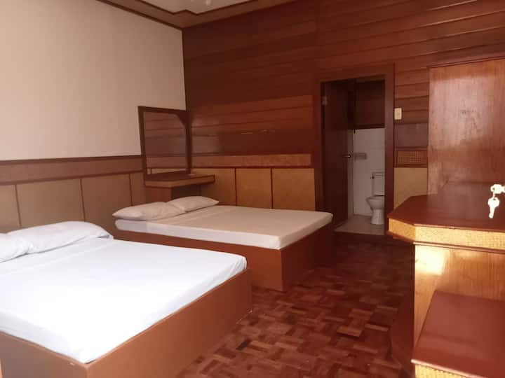 Subli-subli Beach Resort | Bamboo-style Room - Currimao