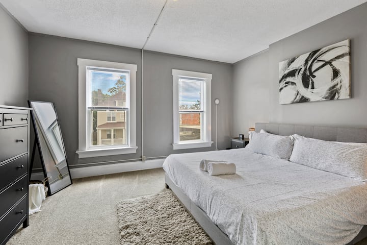 Pet-friendly 4bd/2b 1/2 Duplex By Downtown/ote - Columbus, OH