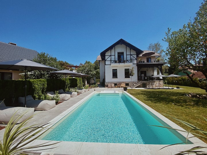 Luxury Family Villa - Lesce
