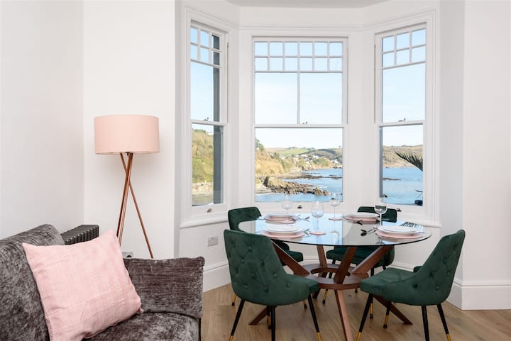 Arches No 1 - Stunning Apartment With Sea Views! - Polperro