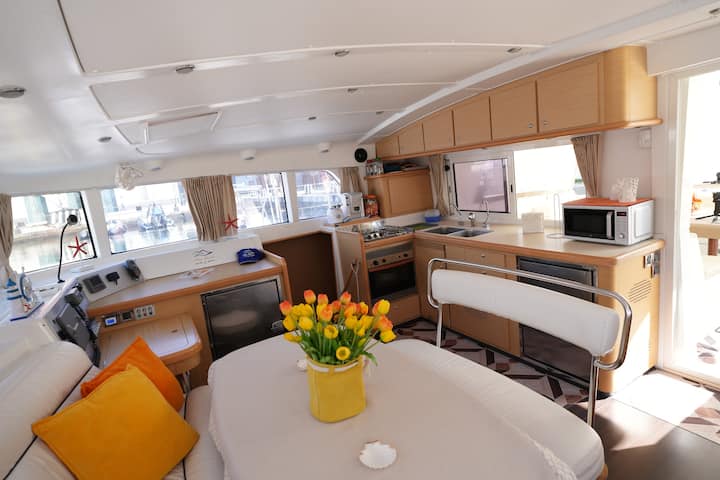 Marlin Catamarano Lagoon 44 - Nápoles