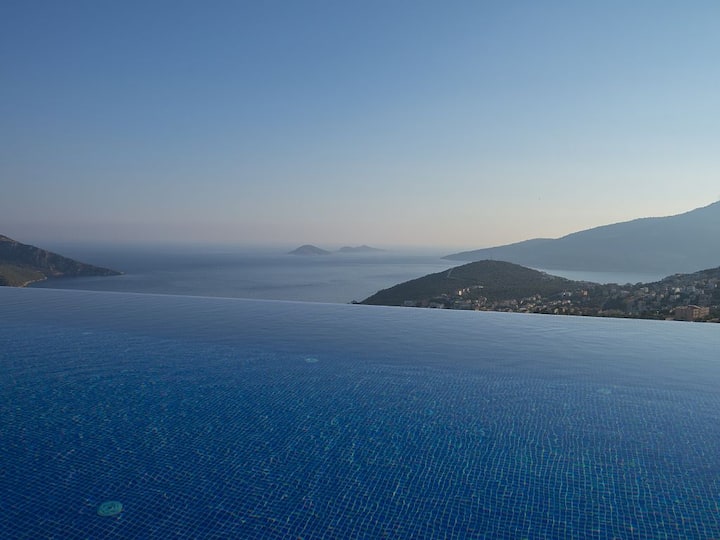 Kalkan Deniz Manzaralı  Merkezi Konumda Villa 1684 - Kalkan