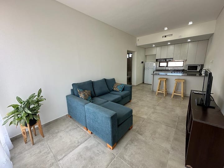Excelente Departamento - Centenario