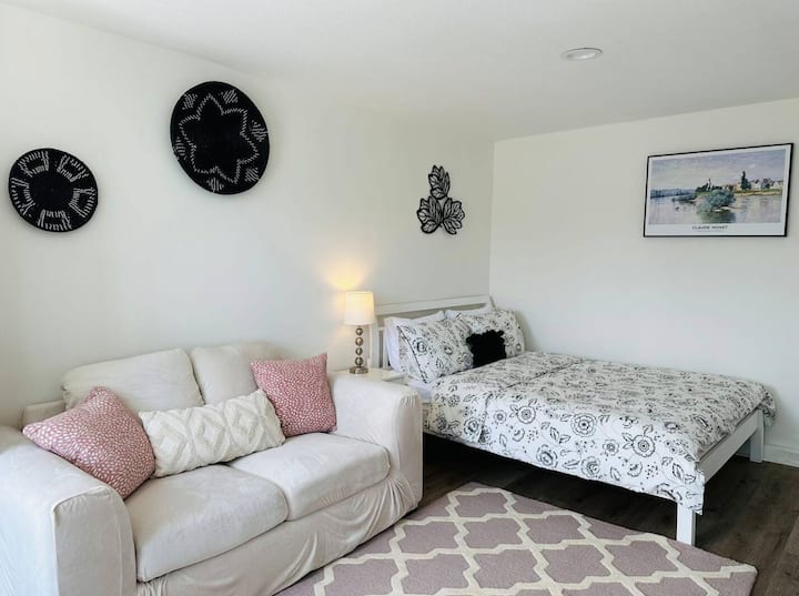 Monthly Stay! Modern And Private W Kitchenette - West Covina, CA