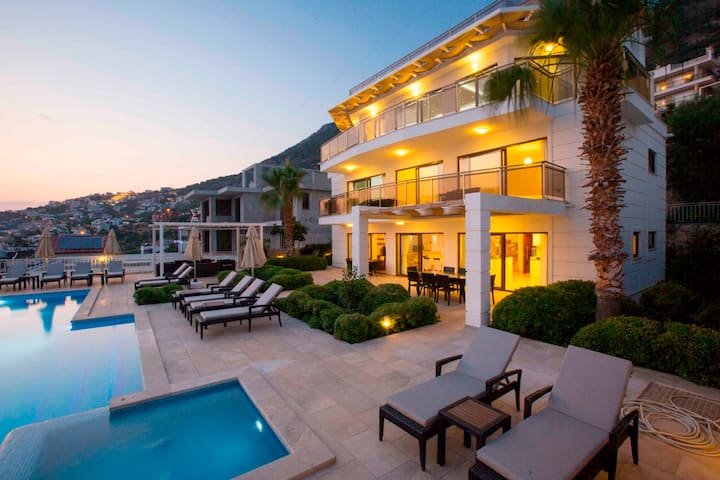 Kalkan Deniz Manzaralı Merkezi Konumda Villa 1685 - 卡爾坎