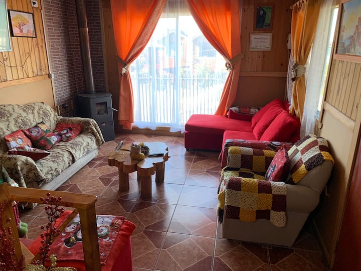 Amplia Casa Céntrica - Ancud