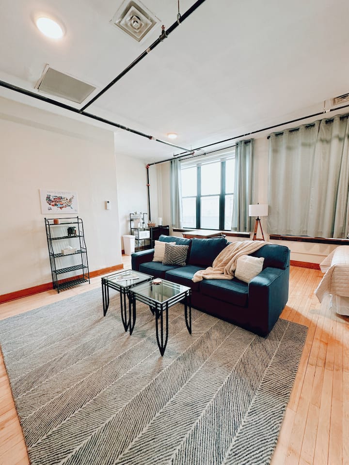 The Stiefel Theatre Cozy Loft! #2 - Salina, KS