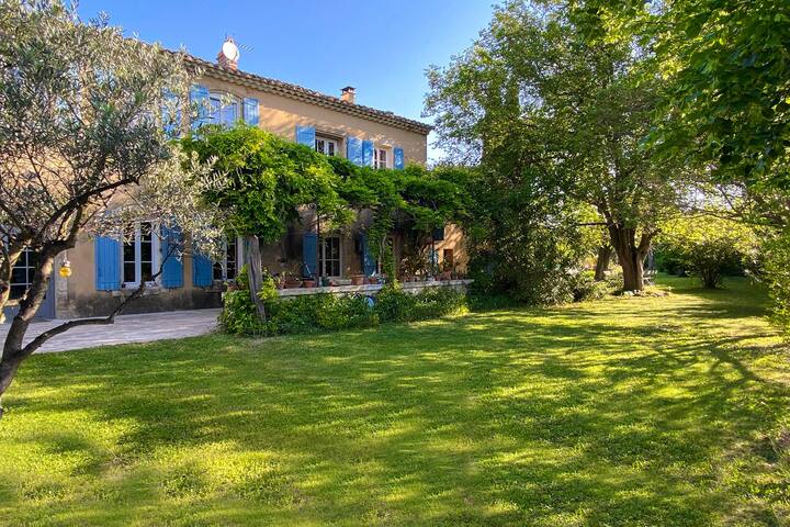 Mas Provençal - 300m2 - 7 Chambres - 8 Lits - L'Isle-sur-la-Sorgue