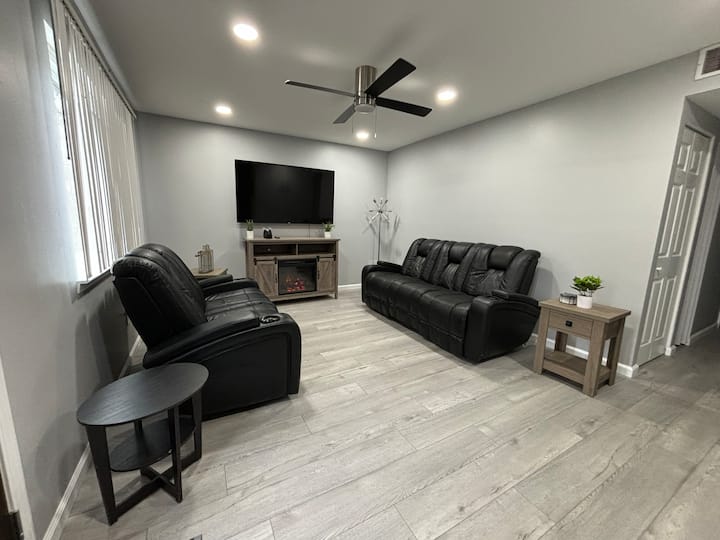 Cozy & Relaxing Home Near Dtw - Aéroport métropolitain de Détroit (DTW)