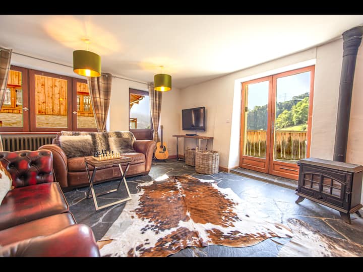 Bourg Saint Maurice Hidden Gem - Arc 2000