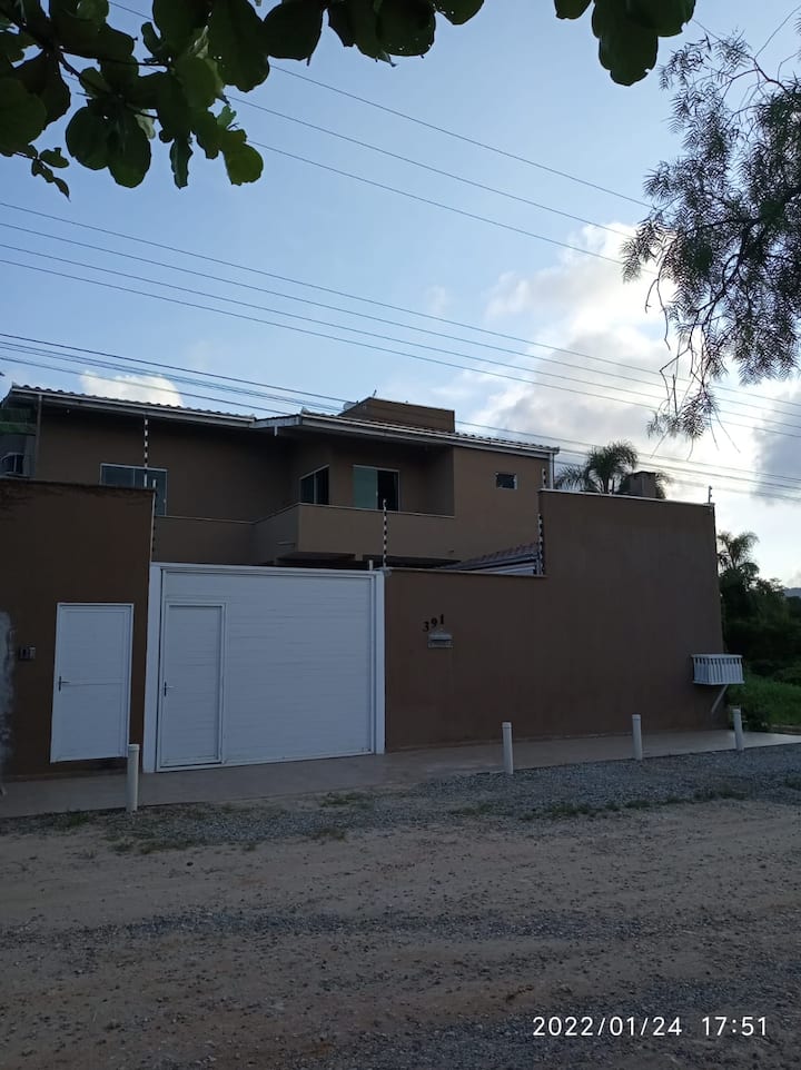 Sobrado Tamanho Grande Família - Barra Velha