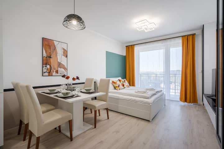 +New Built Design Home With Garage And Balcony - Budapest