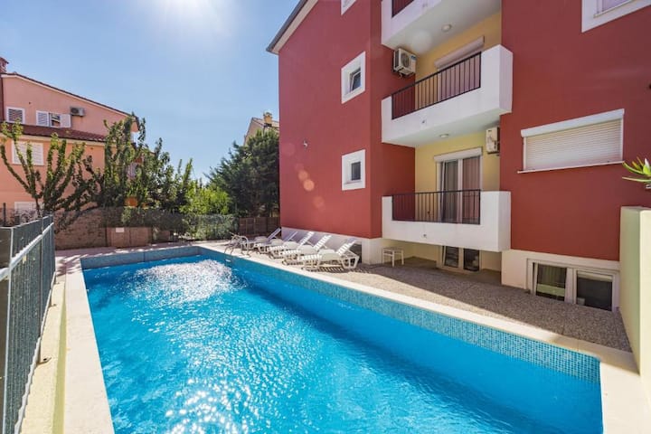 Grand Appartement Près Kamenjak Parque - Premantura