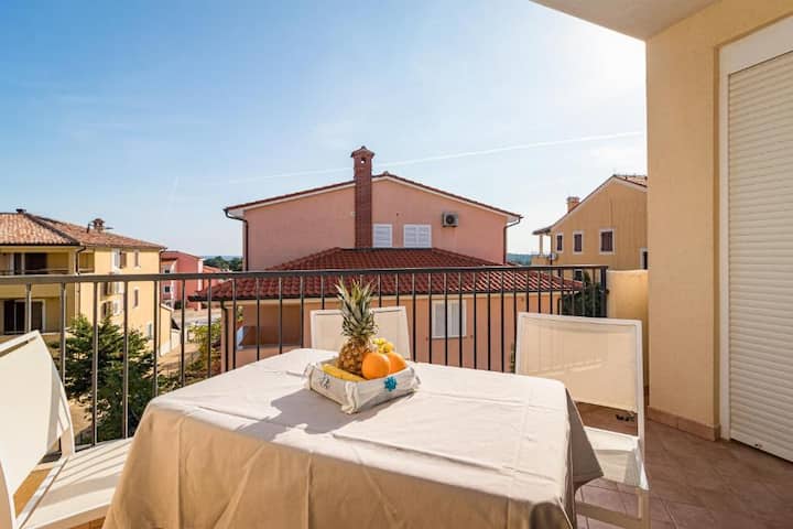 Two Bedroom Apartment (6 People) - Medulin
