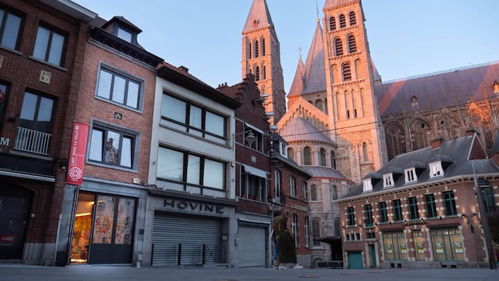 Bar à Louer Avec Couchages 2 Chambres, 1 Dortoir - Tournai