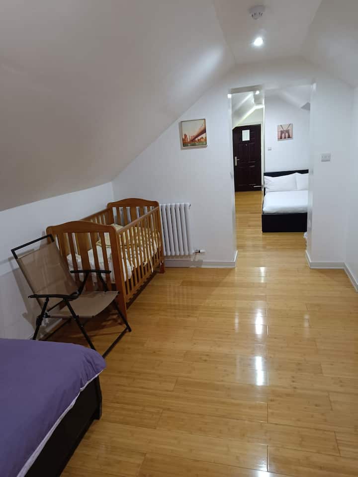 Executive Studio For 5 - Aberdeen, UK