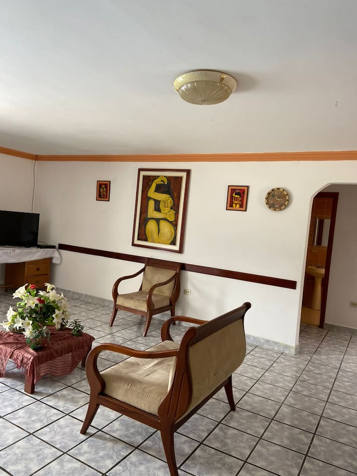 Cozy Home With All Ameneties - Santa Isabel