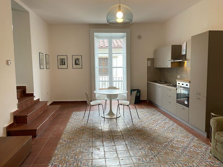 Benevento Centro Bilocale Per 4 Persone - Benevento