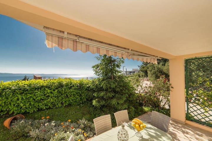 Apartment Ela With Private Jacuzzi - Igrane