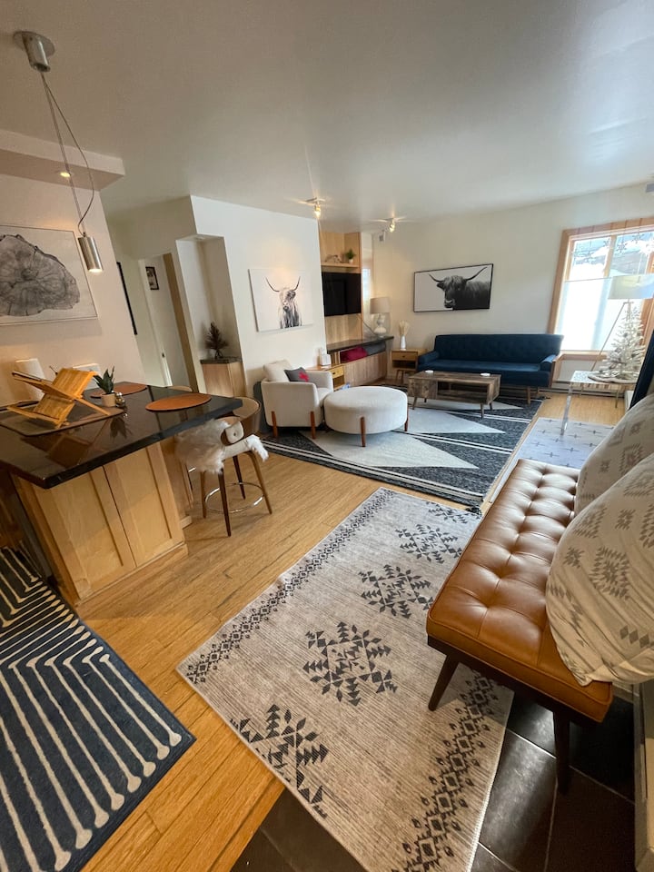 Getaway In Heart Of Village - Snowmass Village, CO