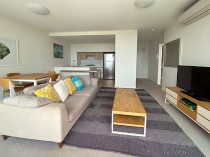 The Fijian Hospitality -  1 Brm Apt Secure Carpark - Brisbane