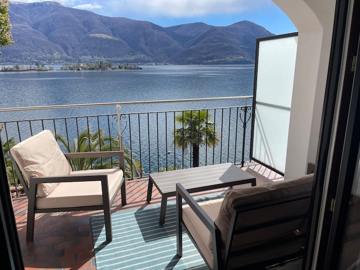 Tolle Vegetation Und Tolle Aussicht - Cannobio