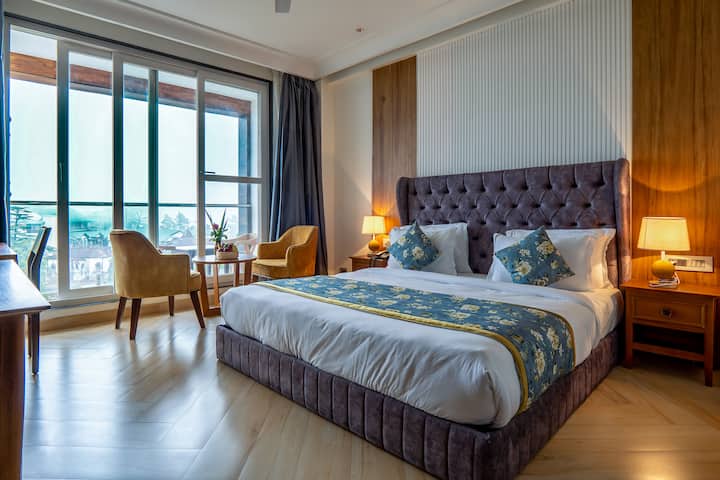 Elite Room With Private Balcony - Mussoorie