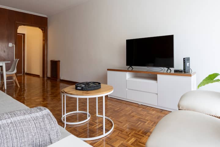 Recoleta/ Amplio Apt 3 Hb 1 Bñ 5 Pax Calle Juncal - Buenos Aires