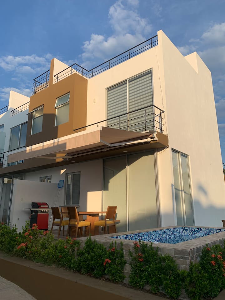 Hermosa Casa Para Ir A Descansar - Carmen de Apicalá