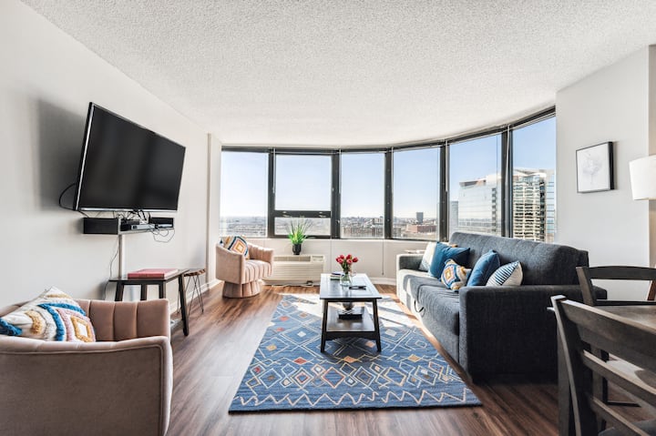 Mich Ave, Downtown, Grant Park 2bd/2ba #23 - Chicago