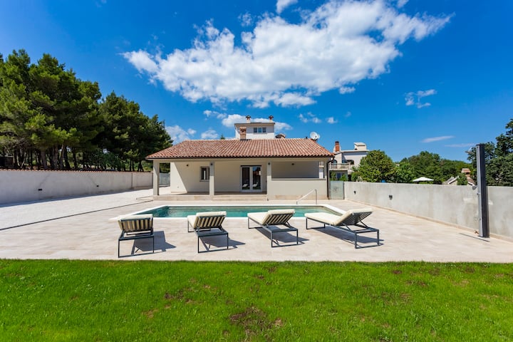 Pool-villa Lupo - Medulin