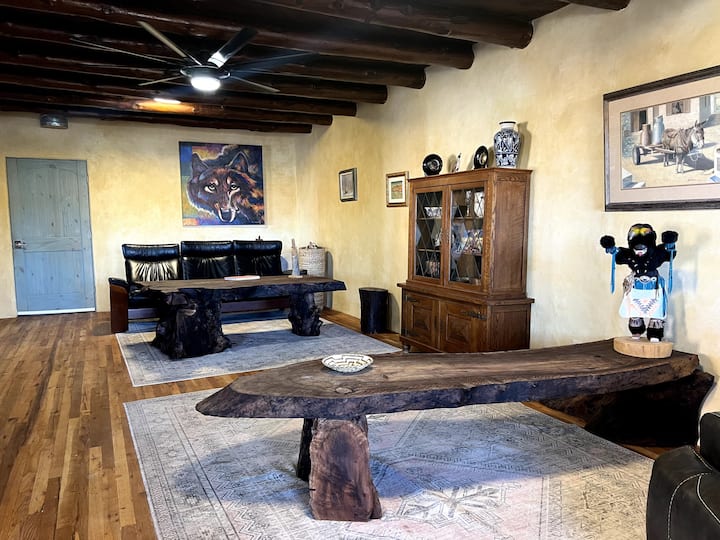 Historical Rt. 66 Luxury Apt. - Corrales, NM