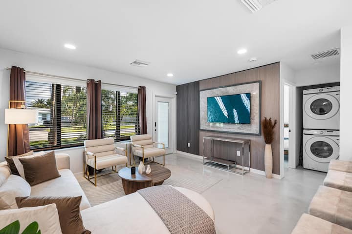 Luxury Home Near Beaches: Close To Ftl - Deerfield Beach, FL