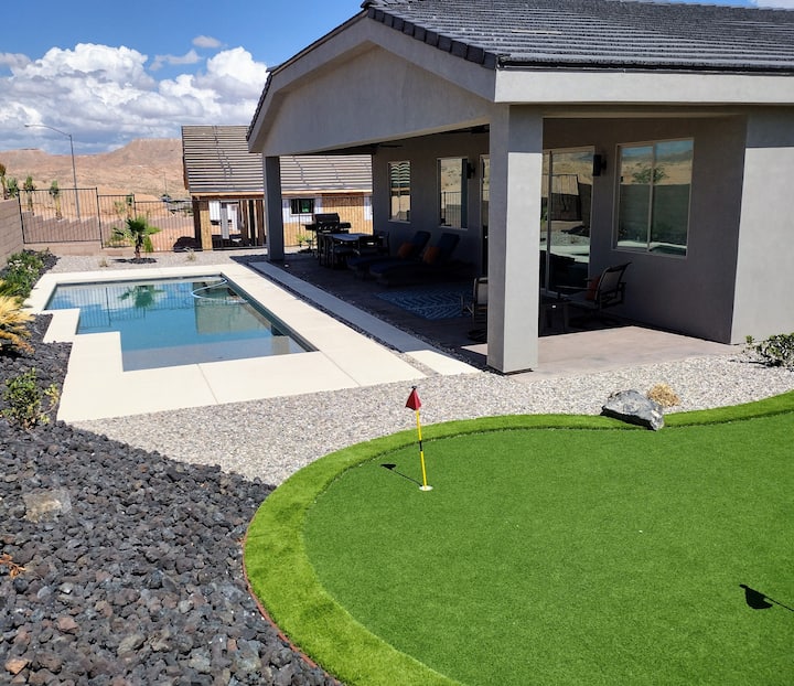 Mesquite Manor
License #991957 - 메스키트