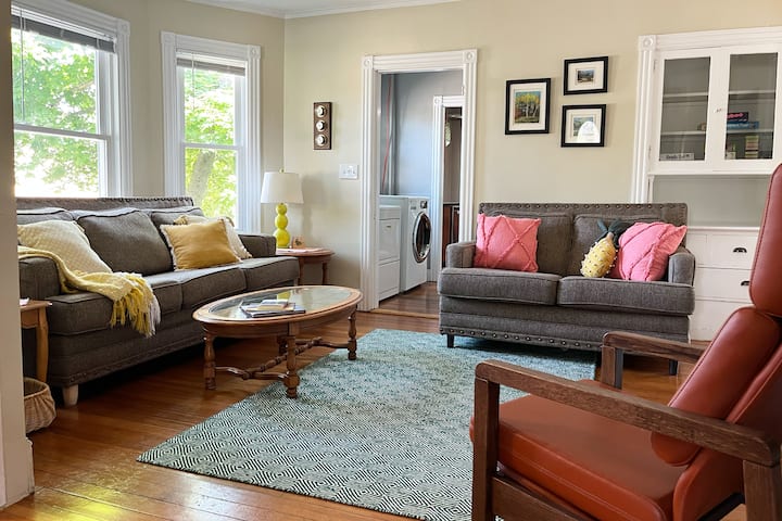 Back Cove 1st Floor 4 Bedroom, 1.5 Bath - Portland, ME