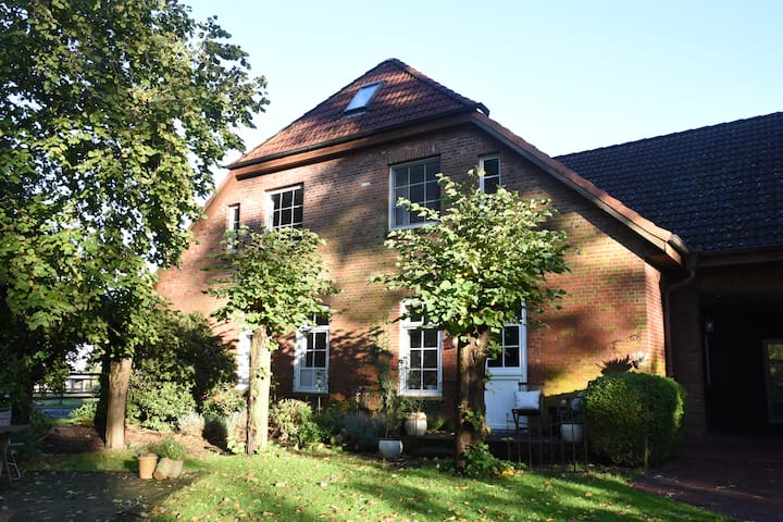 Hof-freigeist
Wiesenblick - Loxstedt