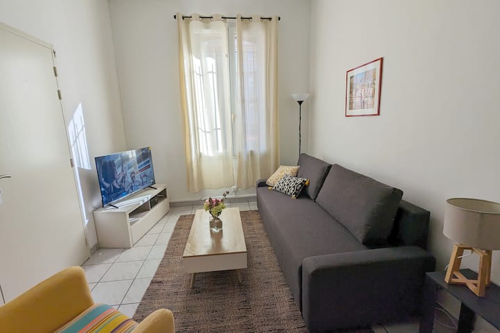 Quiet In Town, Air-conditioned And 2 Bathrooms - Perpignan