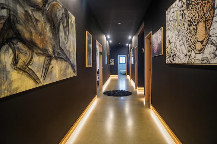 Luxurious Living On 51 Acres. - Kilmore