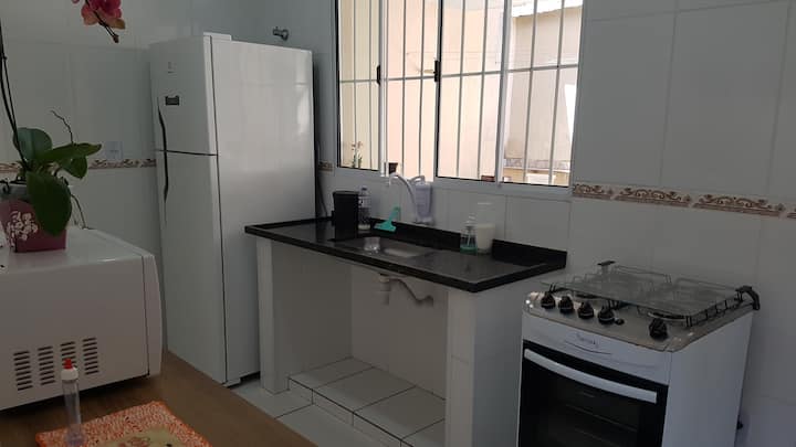 Casa Estilo Kitnet Em Local Nobre - Linda! - Campinas