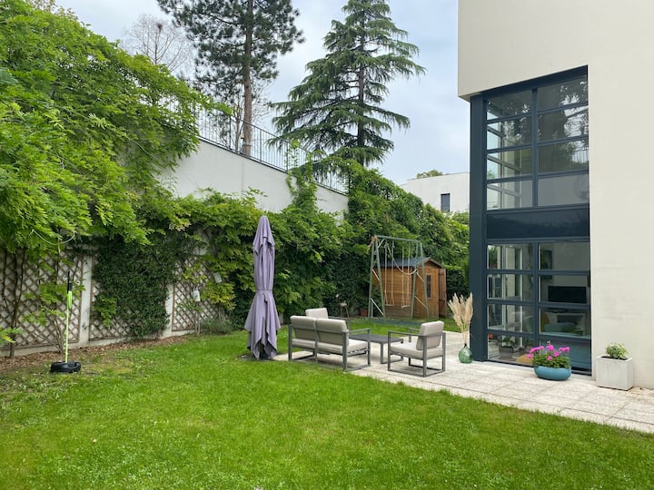 Terraced House In Secure Estate - Marly-le-Roi