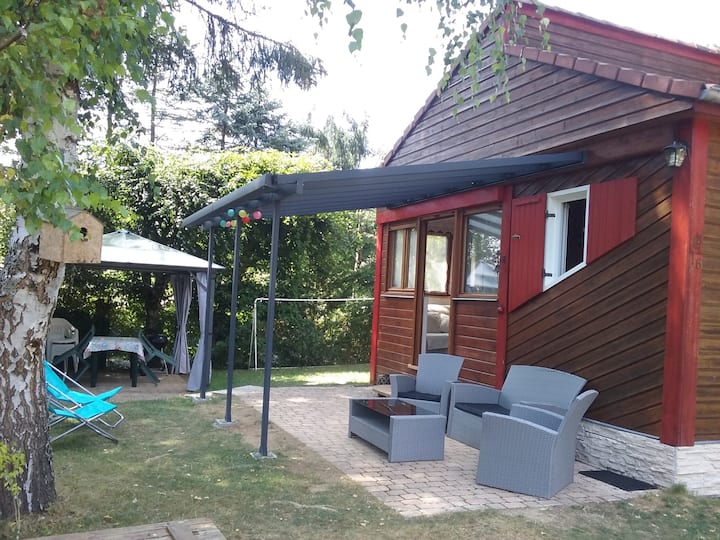 Charmant Chalet Clôturé - Thiers