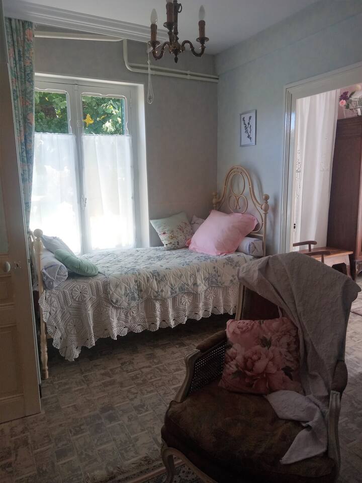Rosalie Cottage - Gîte - Beaurepaire