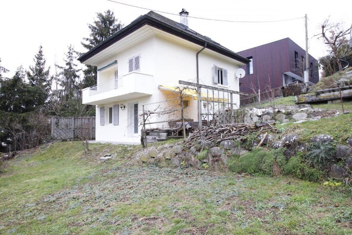 Room 2 Or 4 Or 5 In 98a Near The Station - Berna