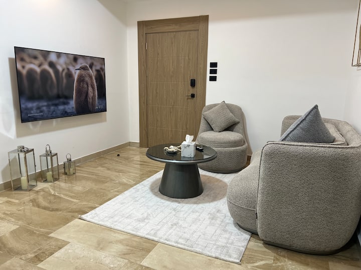 #1 Amazing And Modern Apt. Near Us Embassy, Abdoun - Amman