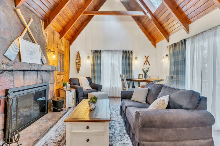 Lake Views From Kingdom Cabin - Lake Arrowhead, CA