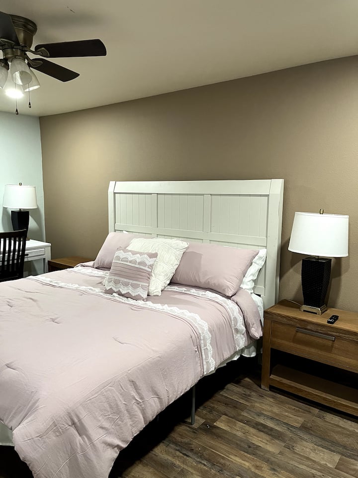 Historic Rock Apartment E - Big Spring State Park, Big Spring